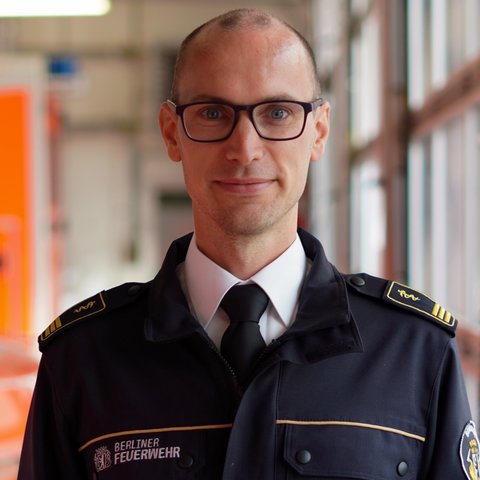 „Im Zweifel wählen die Bürger:innen die 112“ | Ärztekammer Berlin Magazin